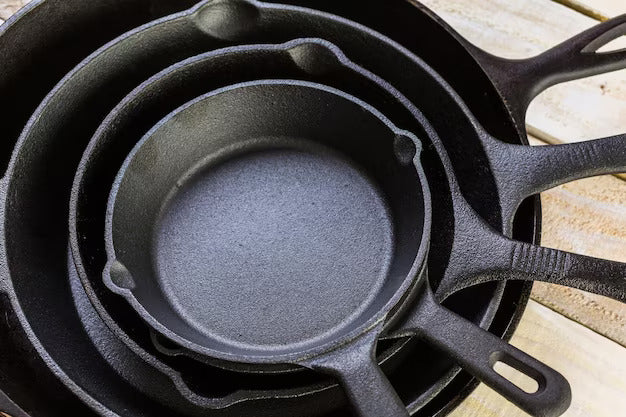 How to Cook on Cast Iron - Exploring Health Benefits, Uses, and Import ...